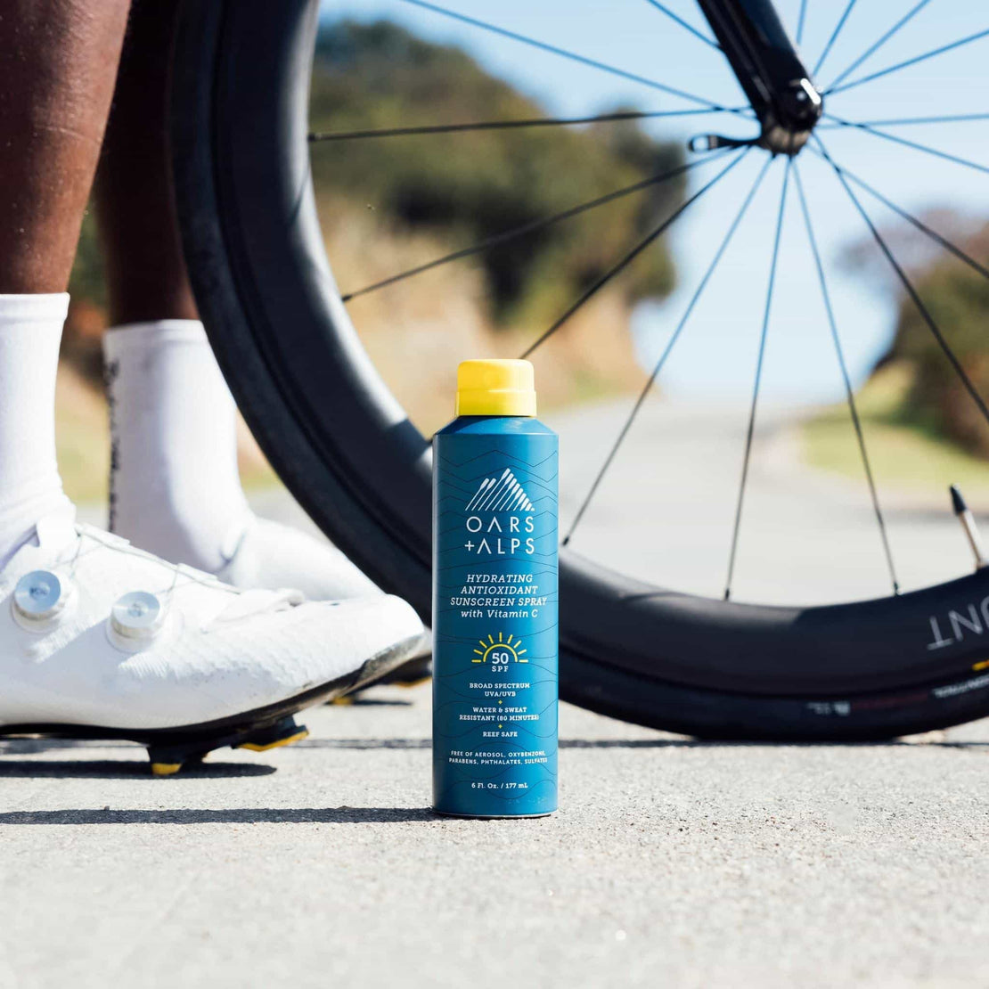SPF 50 Sunscreen Spray with Vitamin C | Oars + Alps